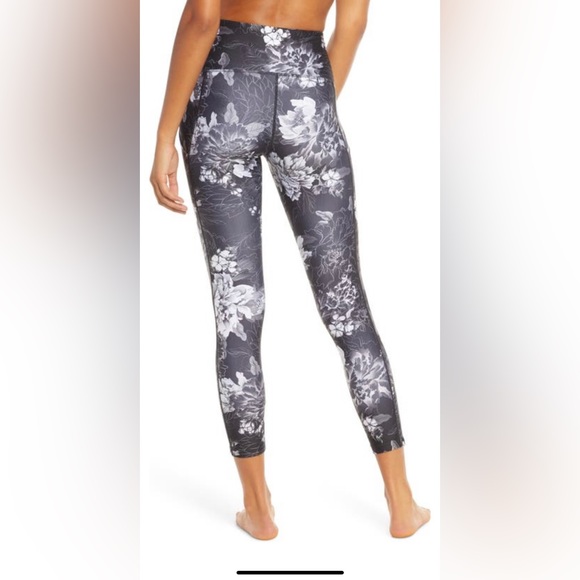 Zella | Pants & Jumpsuits | Zella Stardust High Waist Pocket 78 Legging ...